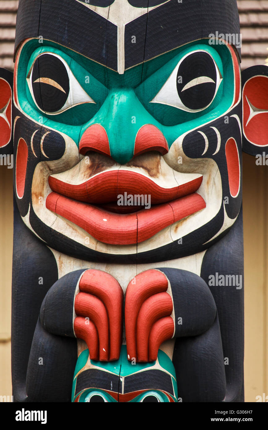 Pacific northwest indian totem pole immagini e fotografie stock ad alta ...