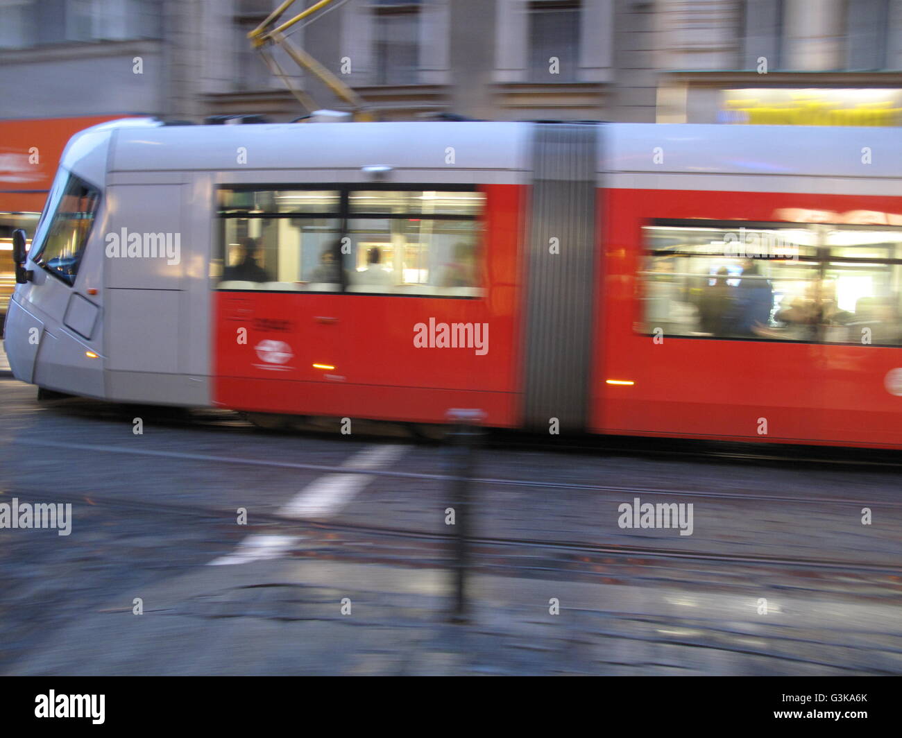 Tram skoda immagini e fotografie stock ad alta risoluzione - Alamy
