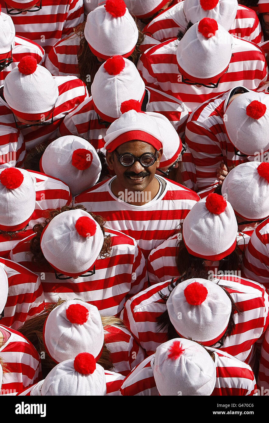 For the launch of the wheres wally world record immagini e fotografie ...