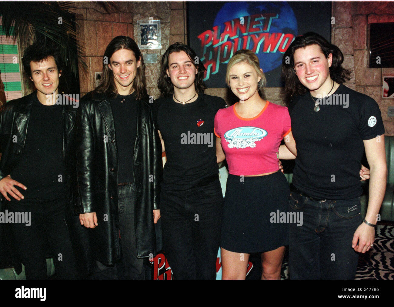 Attrice australiana emma harrison al pianeta hollywood con pop band ...