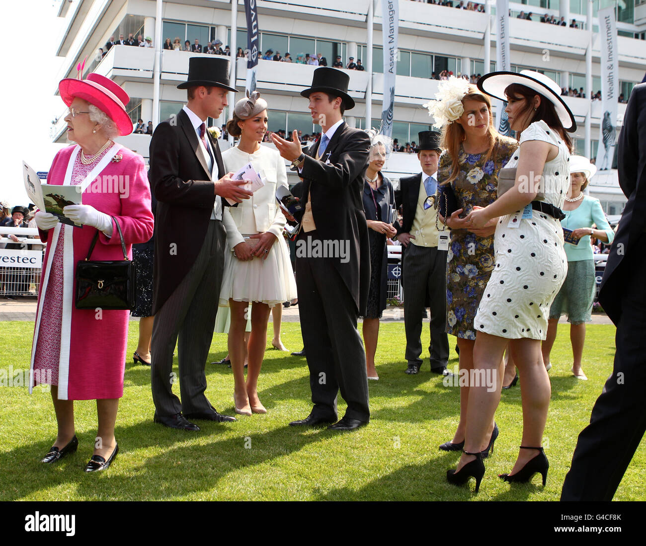 Hrh queen elizabeth sul ring della parata Immagini e Fotos Stock - Alamy