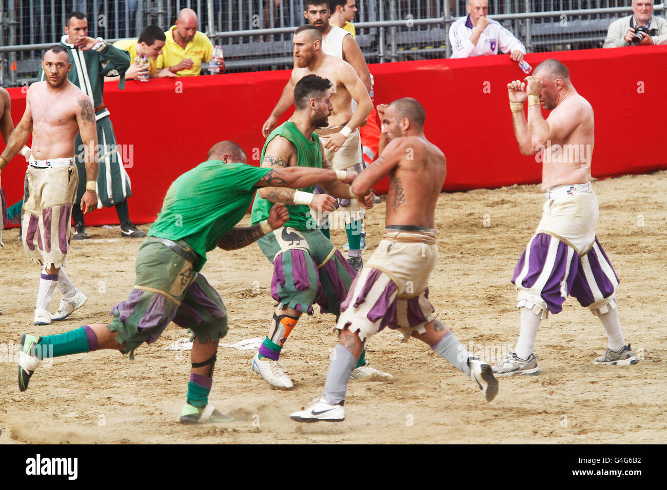 Calcio storico fiorentino immagini e fotografie stock ad alta ...