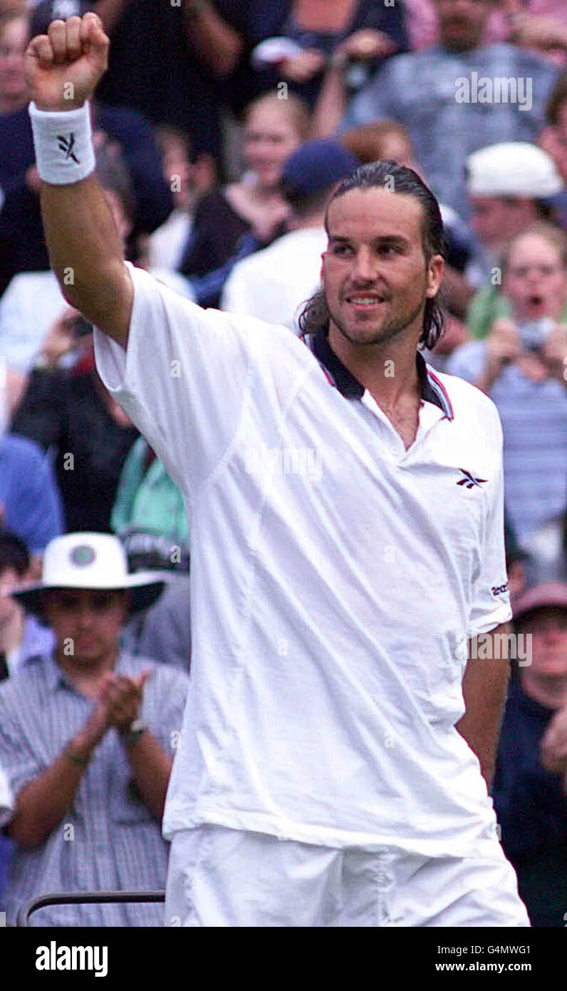 Wimbledon rafter festeggia immagini e fotografie stock ad alta ...