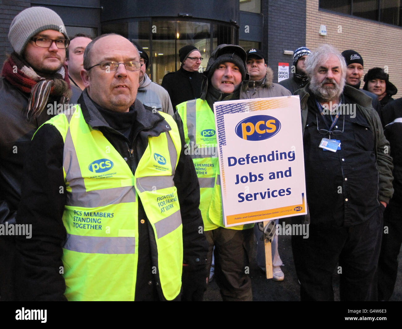 Cartello verde con cartello verde immagini e fotografie stock ad alta ...