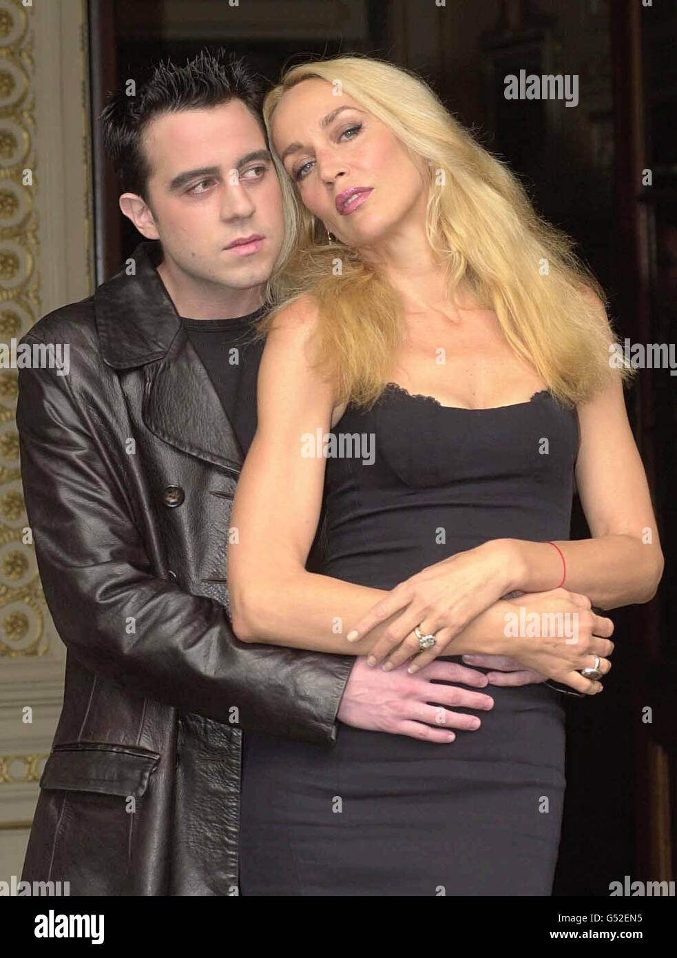 L'ex super modella diventata attrice jerry hall in posa immagini e ...