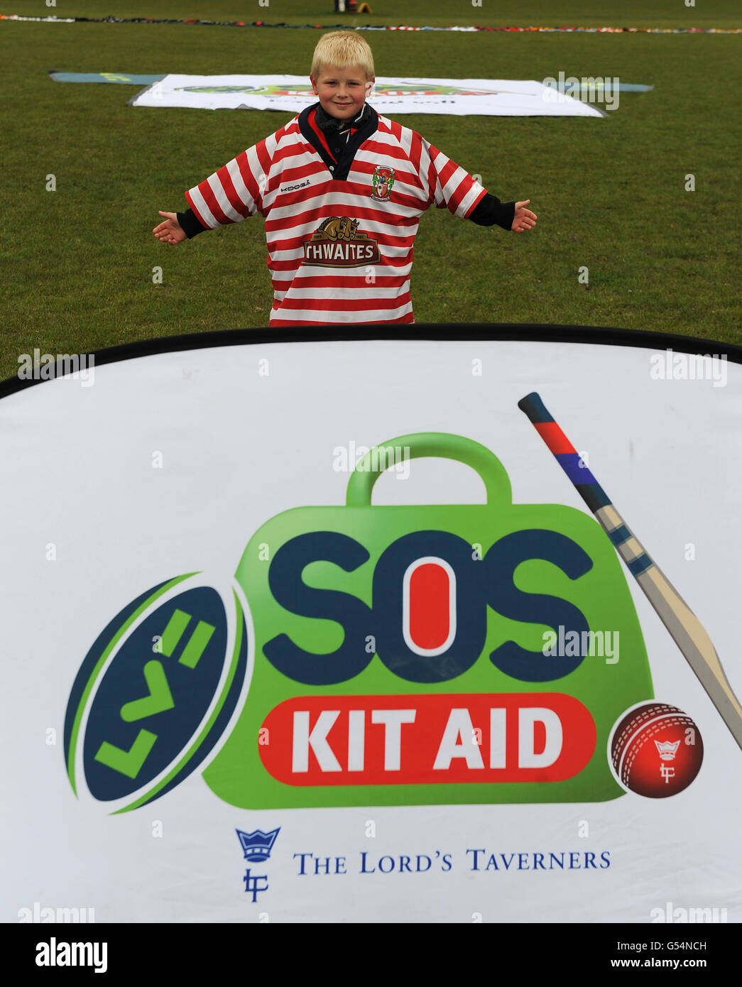 Sport lv sos kit aiuti aldwinians rugby club immagini e fotografie ...