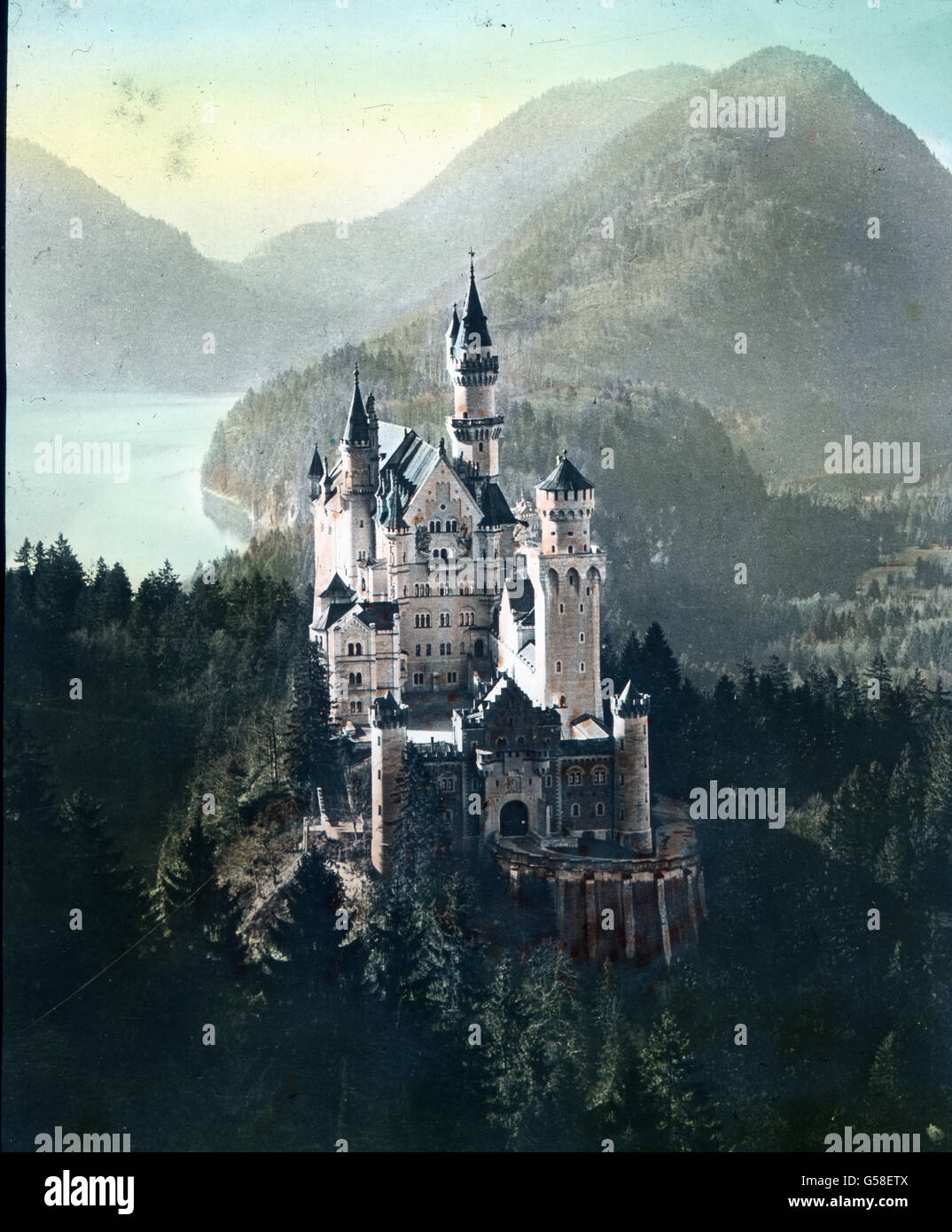 Schloss neuschwanstein und landschaft immagini e fotografie stock ad ...