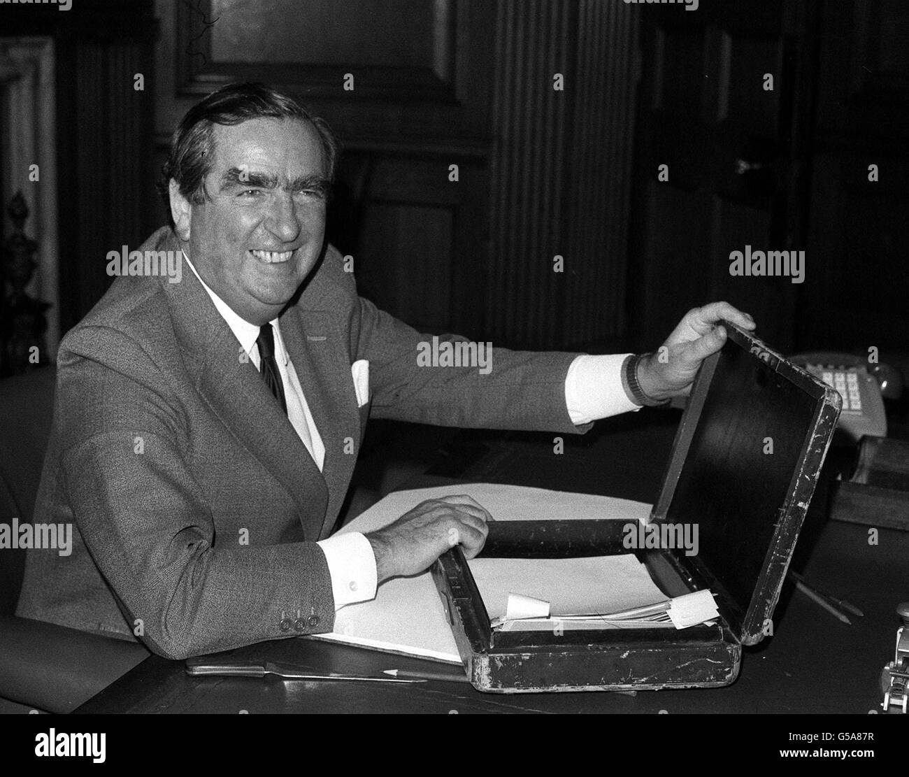 Vedere il cancelliere dell'erario denis healey immagini e fotografie ...