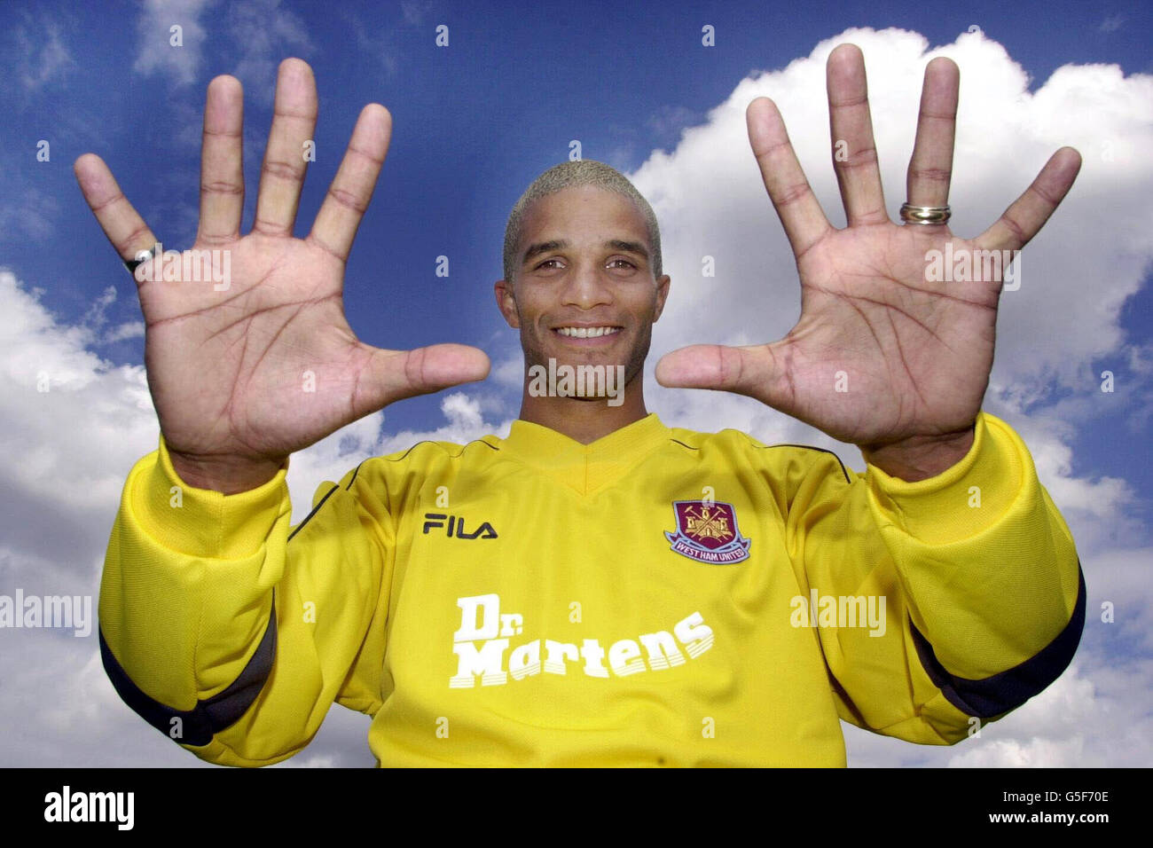 Il portiere david james al campo di allenamento della strada saville ...