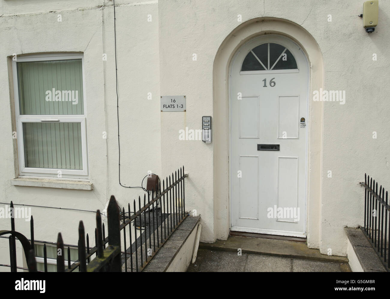 Una vista di piatto a 2, 16 Cotmandene a Dorking, Surrey, che si ...