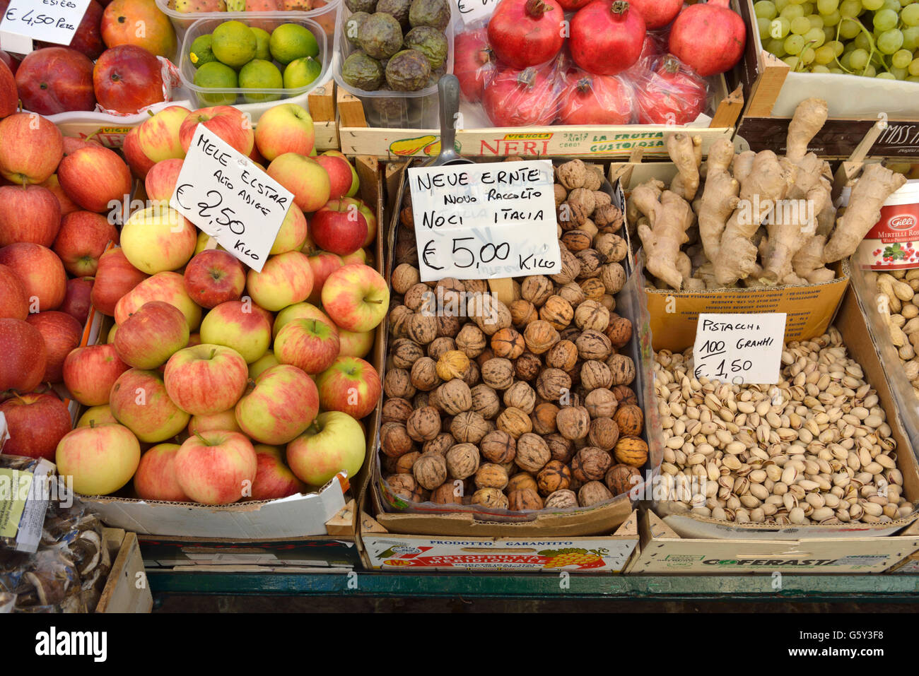 Frutta e verdura italiana immagini e fotografie stock ad alta ...