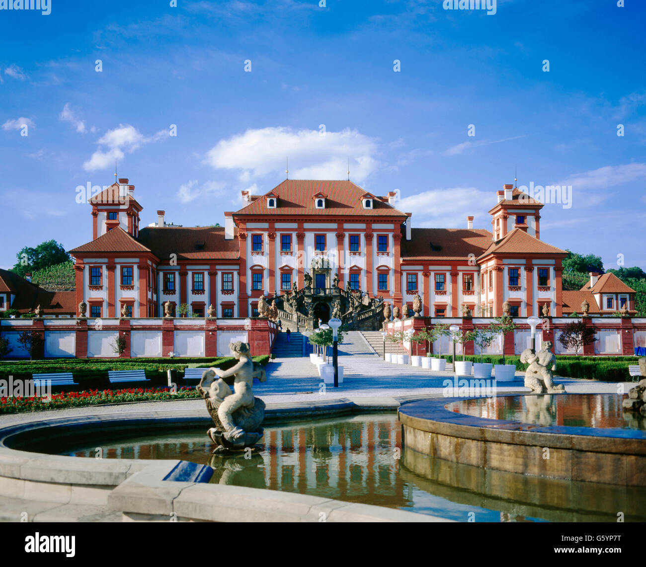Architettura della scultura del castello di troja immagini e fotografie ...