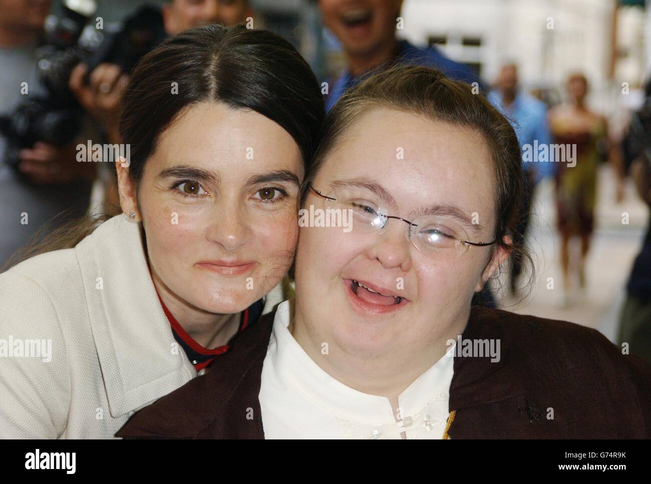 Paula sage afterlife premiere immagini e fotografie stock ad alta ...