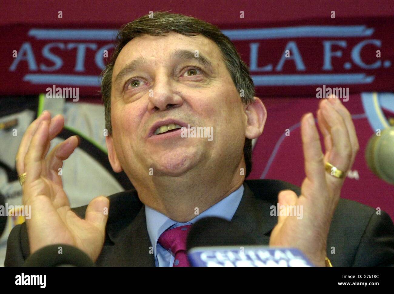 Graham taylor new aston villa manager conferenza stampa villa park ...