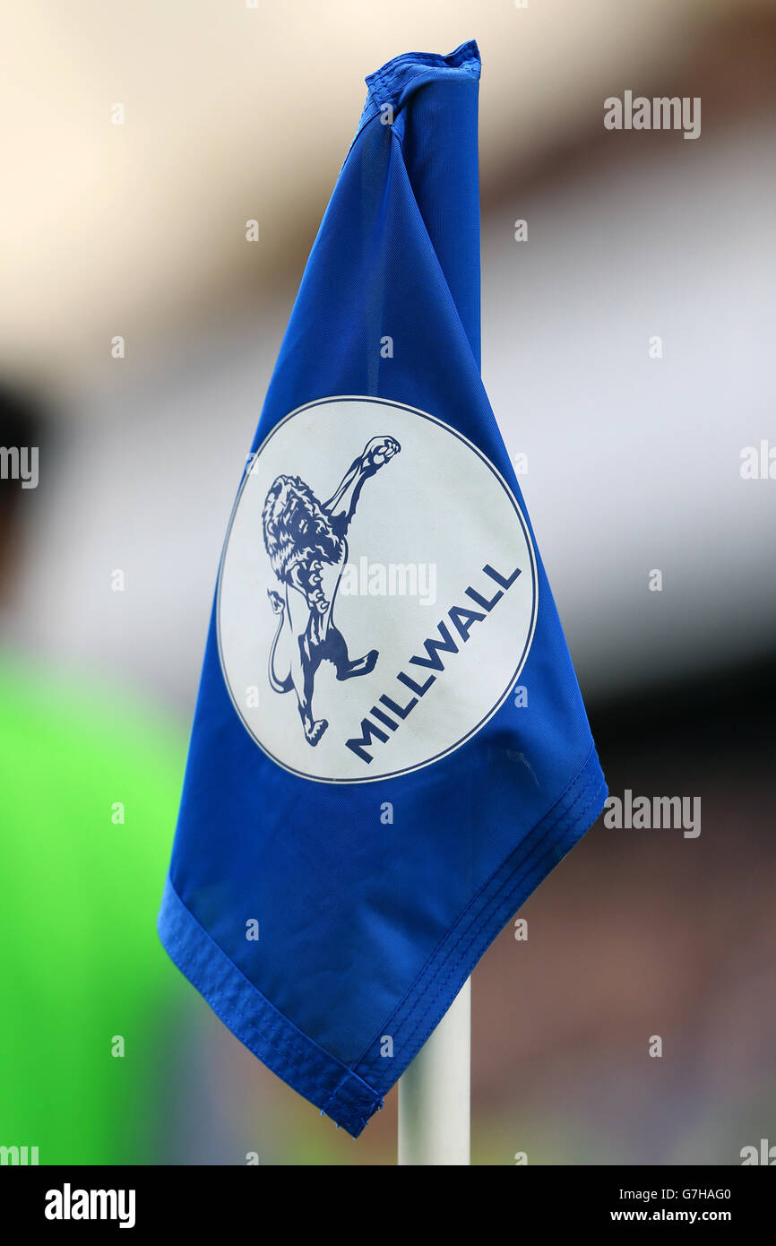 Vista generale della bandiera millwall presso la nuova tana immagini e ...