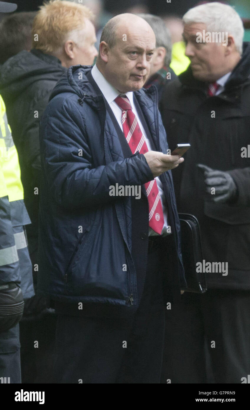 Delegato di uefa immagini e fotografie stock ad alta risoluzione - Alamy