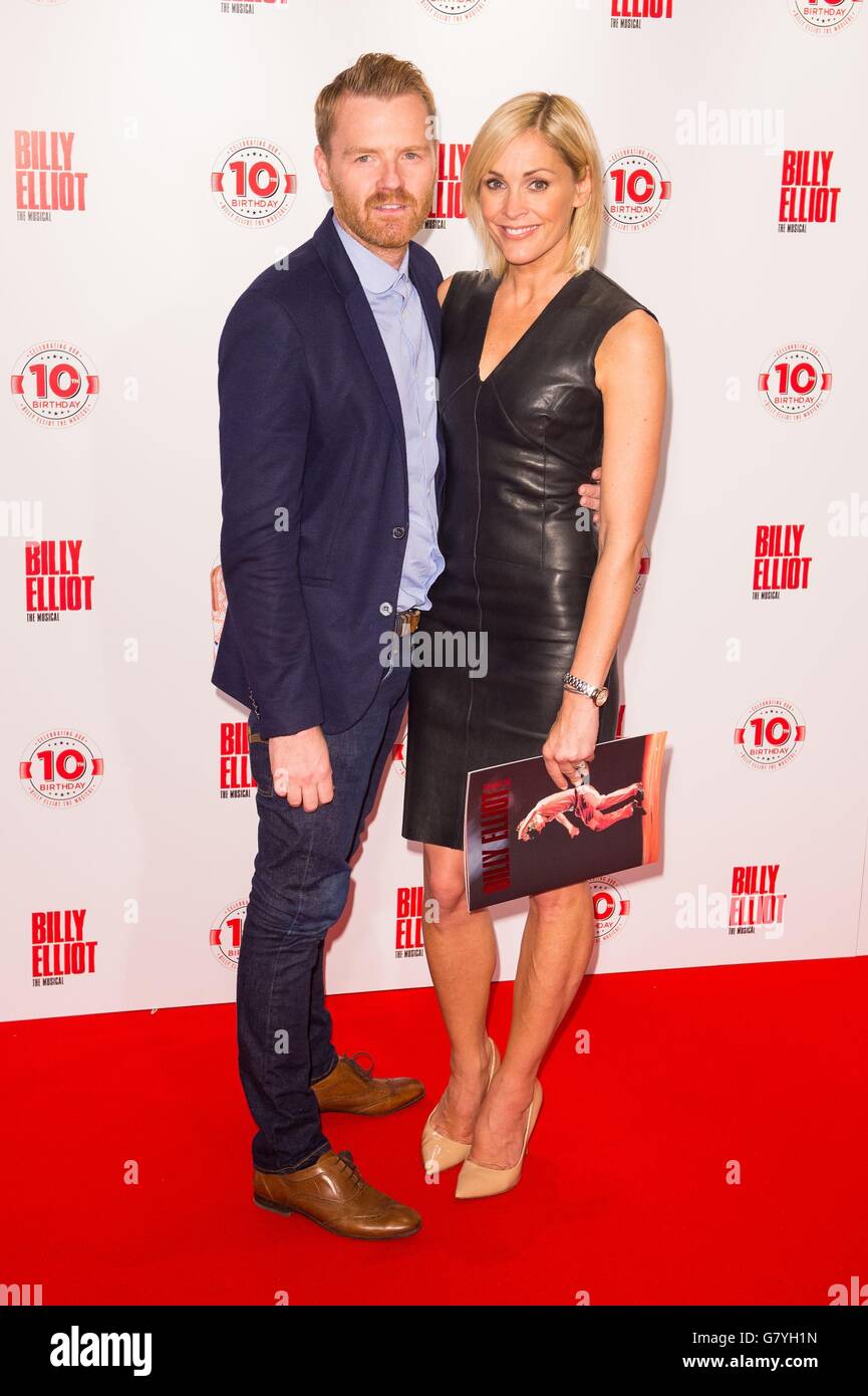 Jenni falconiere jenni a figura intera immagini e fotografie stock ad ...