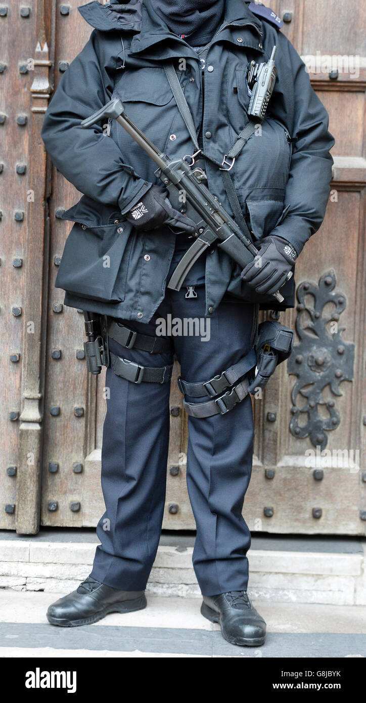 Numeri degli ufficiali delle armi da fuoco immagini e fotografie stock ...