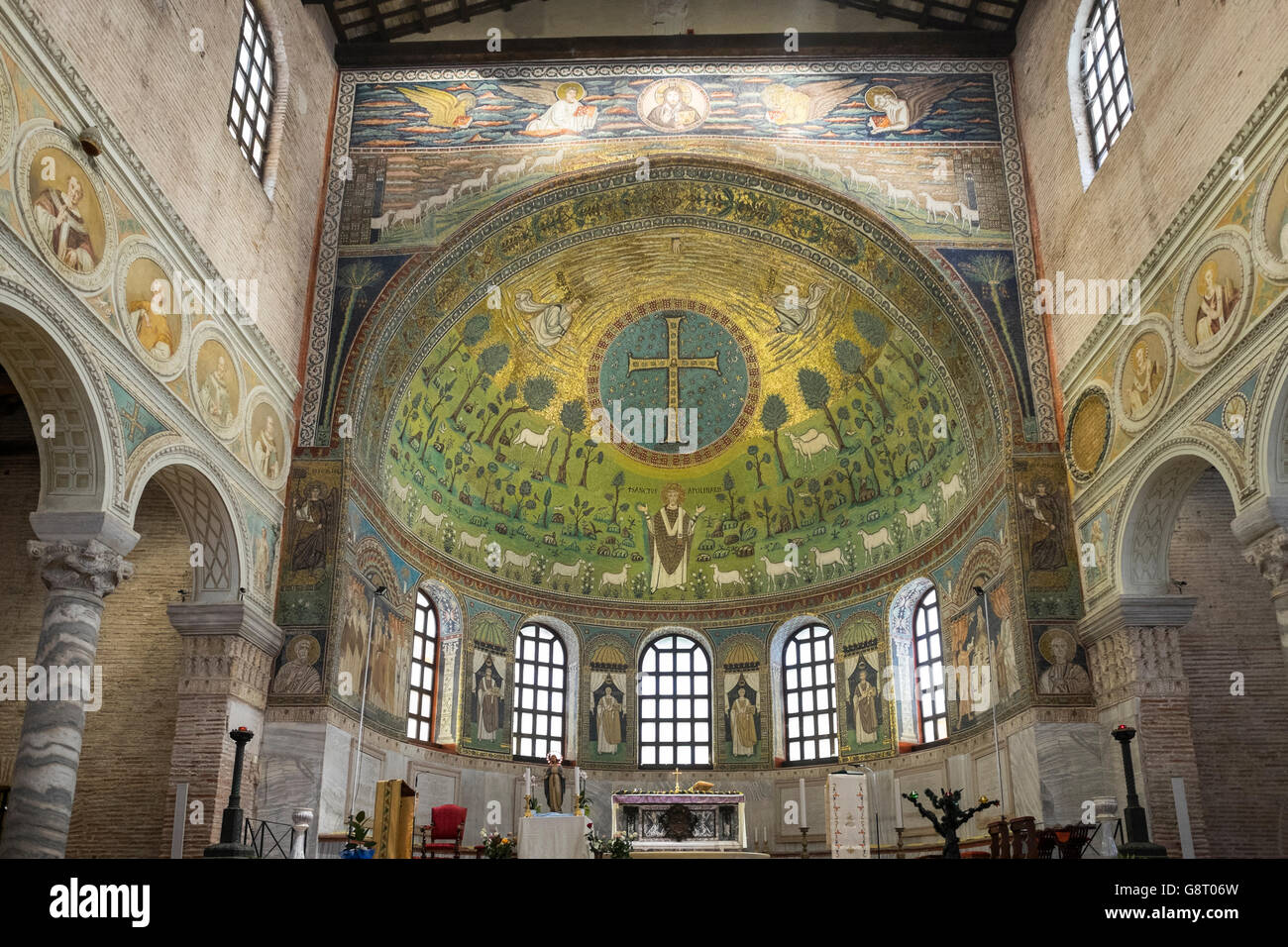 Italia, Emilia Romagna, la Basilica di Sant'Apollinare in Classe è un ...