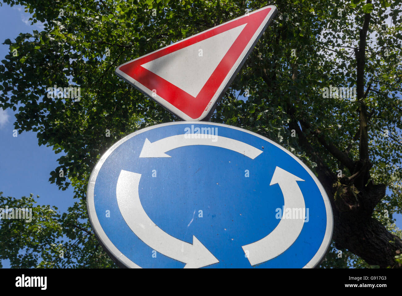Traffic signs immagini e fotografie stock ad alta risoluzione - Alamy