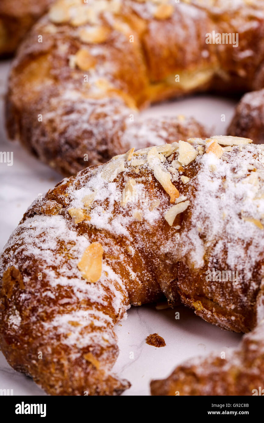 Sfondo bianco cornetto immagini e fotografie stock ad alta risoluzione ...