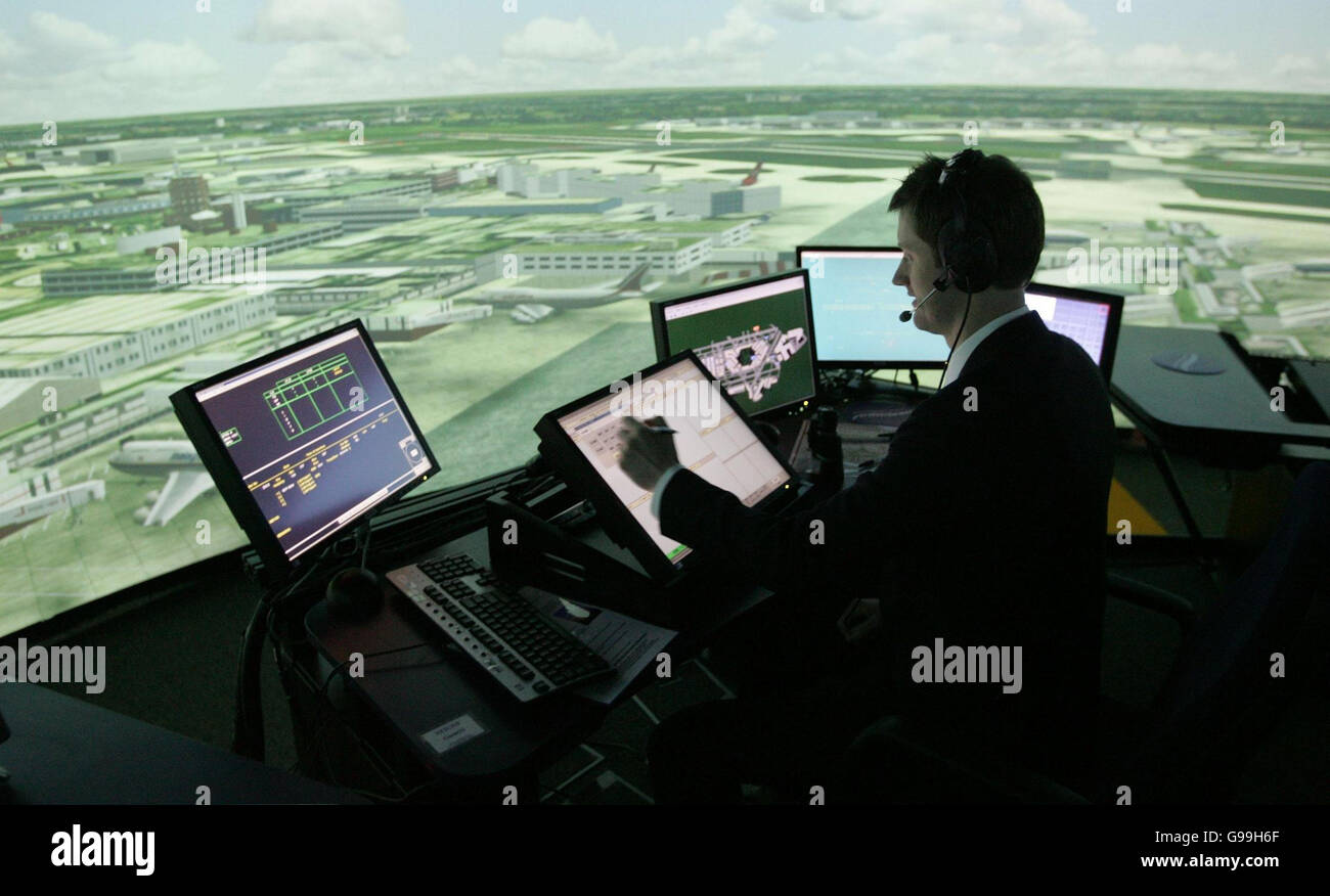 Simulatore del controllore del traffico aereo immagini e fotografie ...