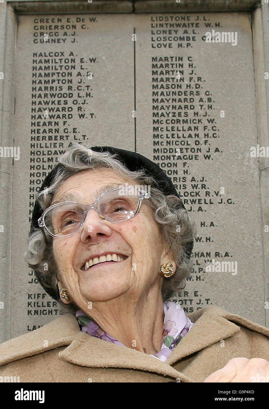 Figlia del primo soldato della guerra mondiale harry farr immagini e fotografie stock ad alta ...