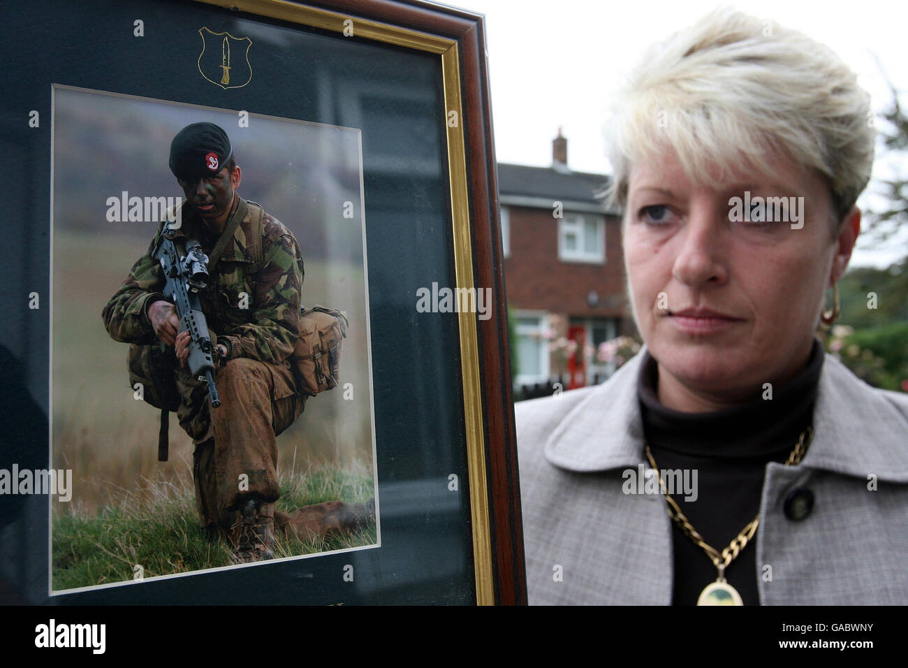 Janice Murray, la madre di Michael Tench, un soldato adolescente ucciso ...