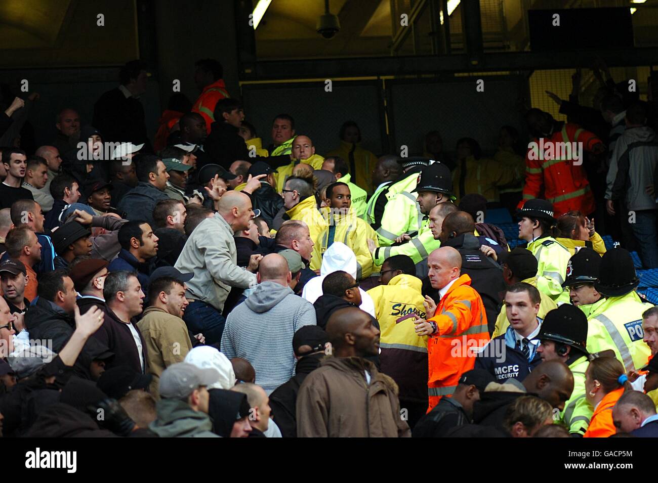 Football hooligans birmingham immagini e fotografie stock ad alta ...