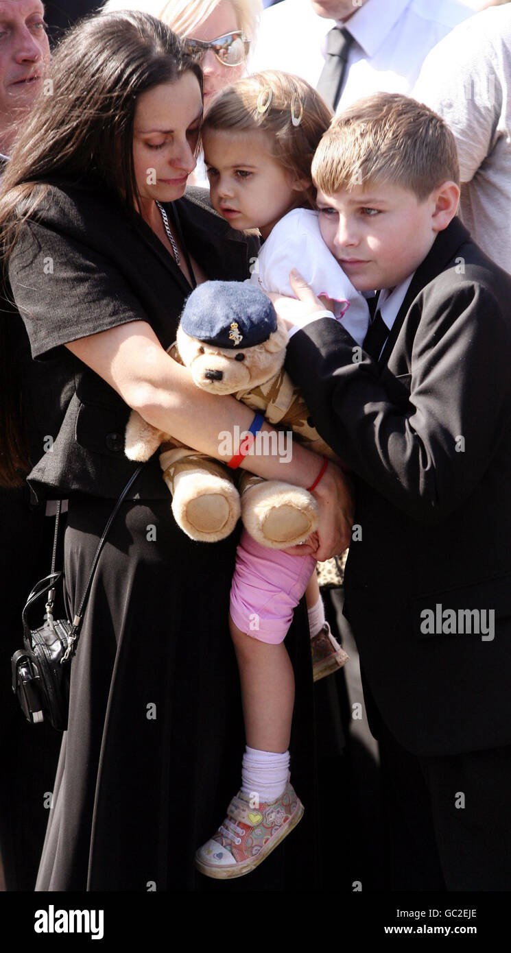 Piange figlia kaitlin figlio precedente relazione immagini e fotografie ...