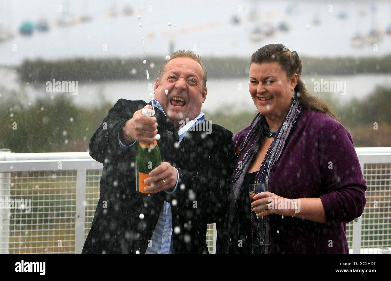 Les scadding e sua moglie samantha peachey scadding da caerleon ...