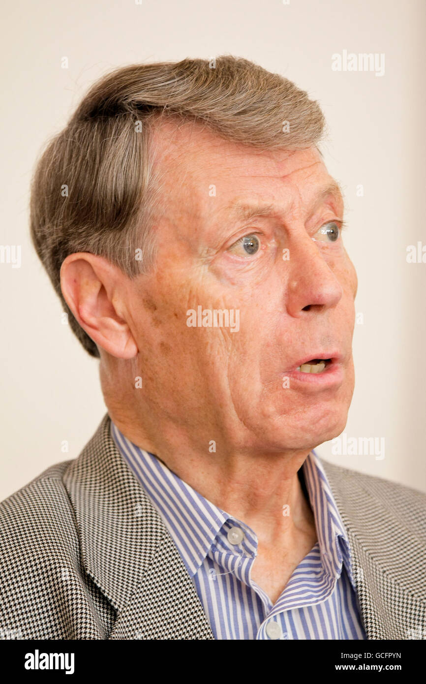 Padre james adams immagini e fotografie stock ad alta risoluzione - Alamy