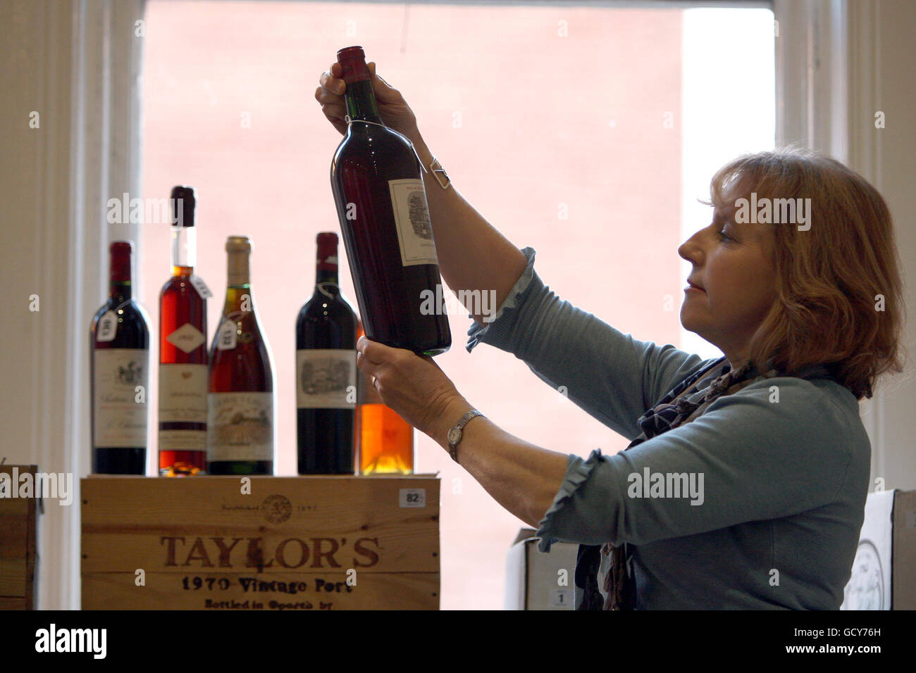 Magnum chateau lafite 1967 immagini e fotografie stock ad alta ...