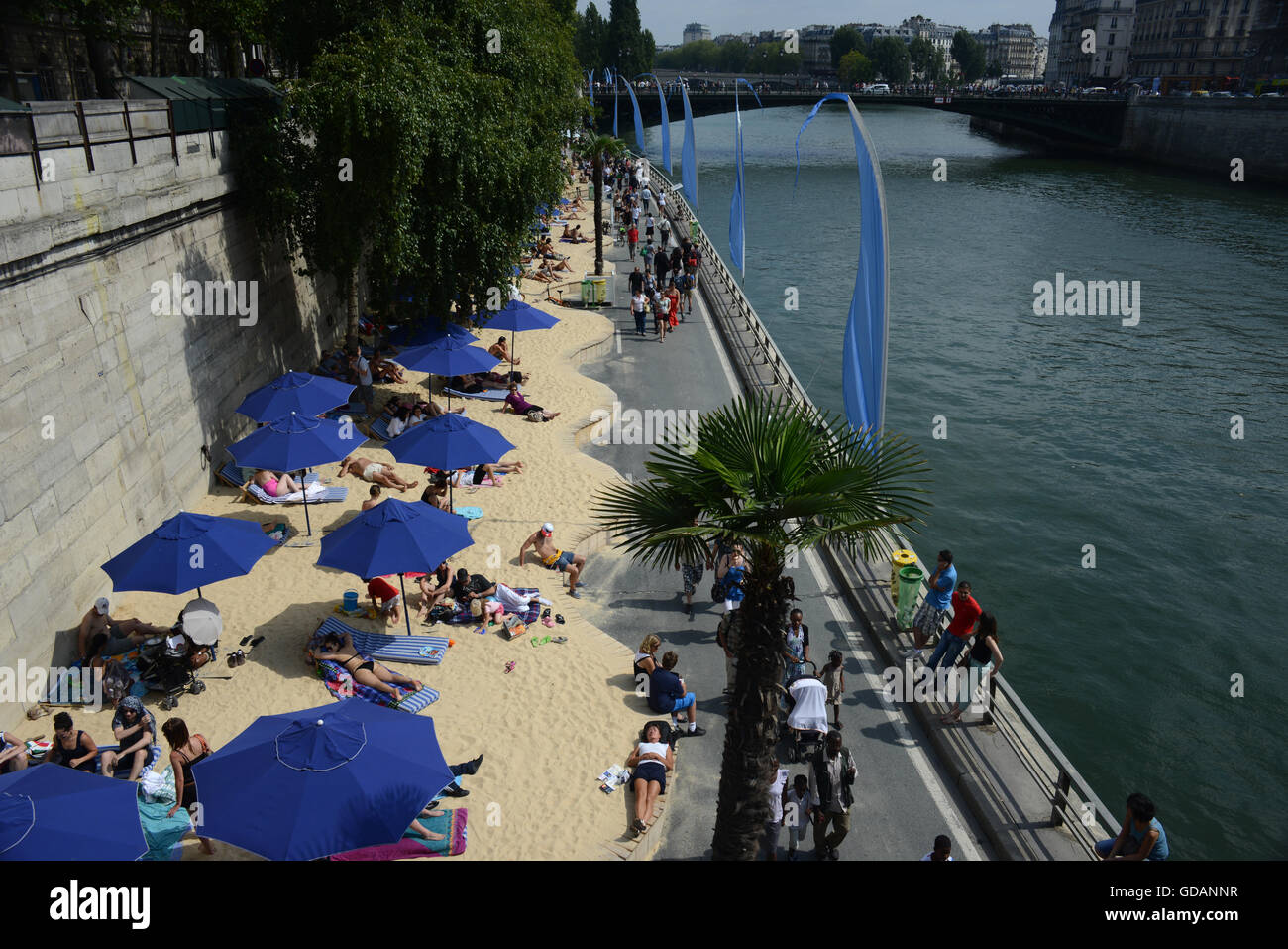 Paris plages holidays immagini e fotografie stock ad alta risoluzione ...