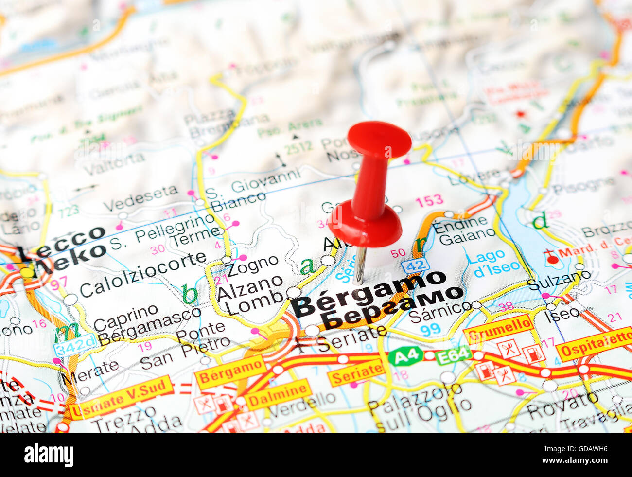 Close up di Bergamo , Italia mappa con perno rosso - Concetto di ...