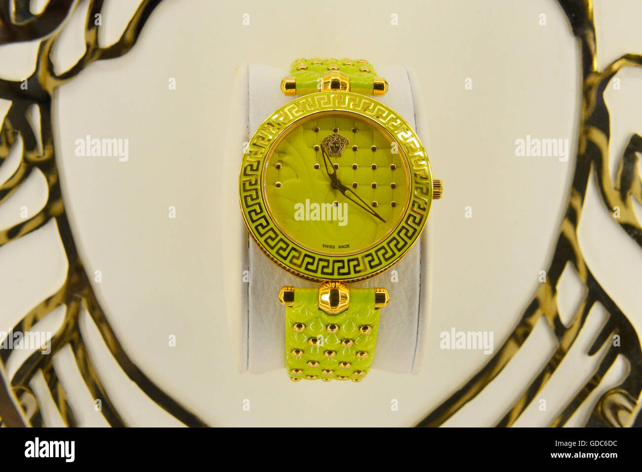 Orologio svizzero immagini e fotografie stock ad alta risoluzione - Alamy