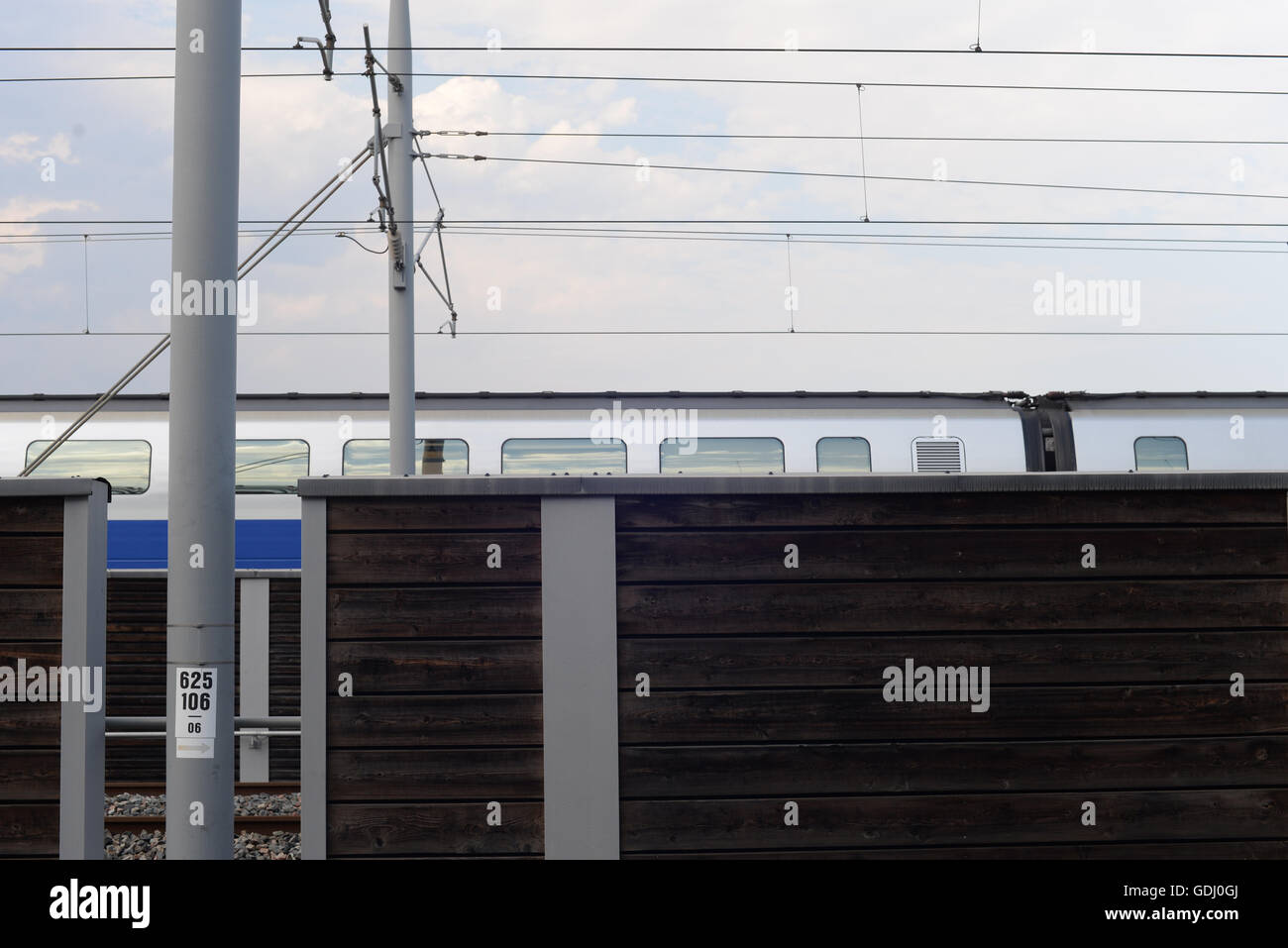 Stazione ferroviaria di arles immagini e fotografie stock ad alta ...
