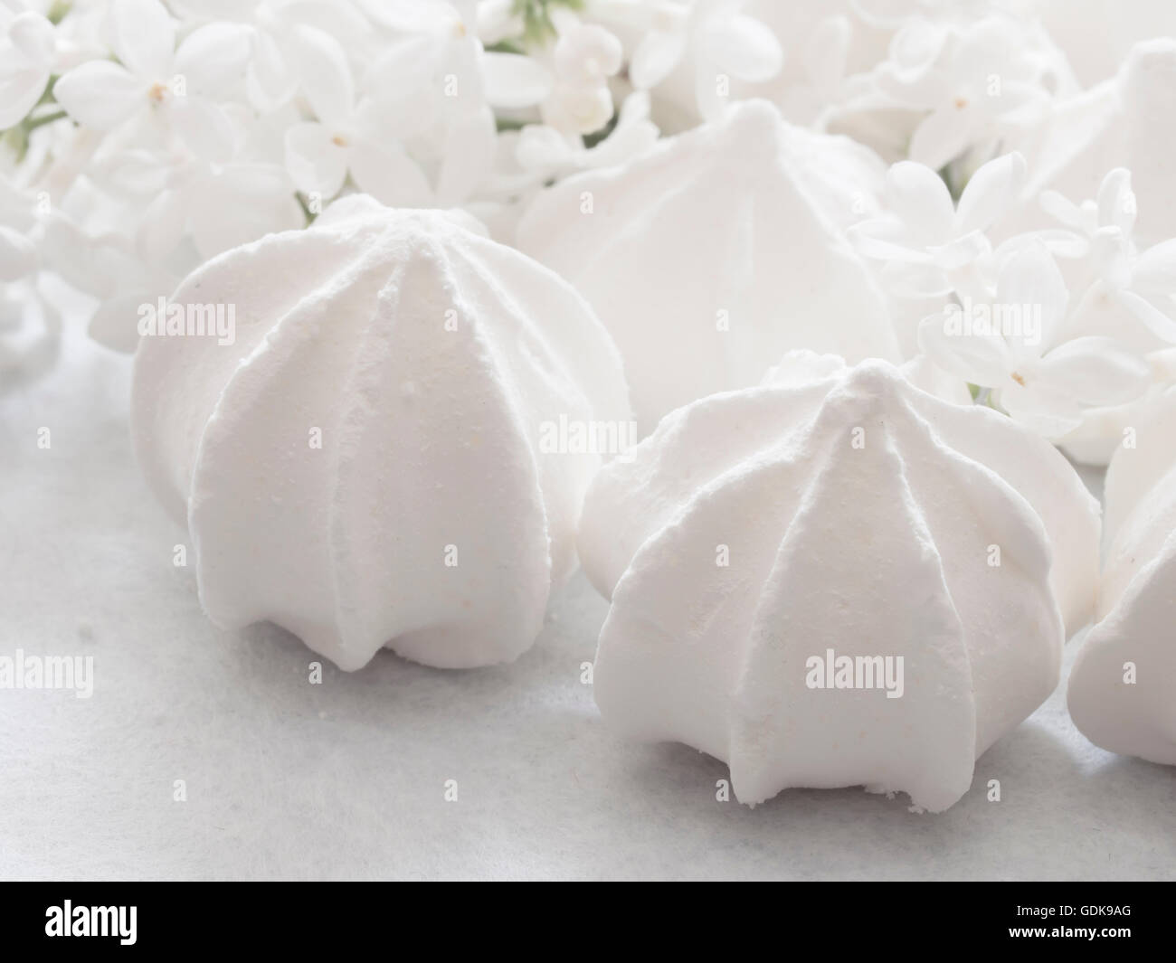 Meringa nuziale immagini e fotografie stock ad alta risoluzione - Alamy