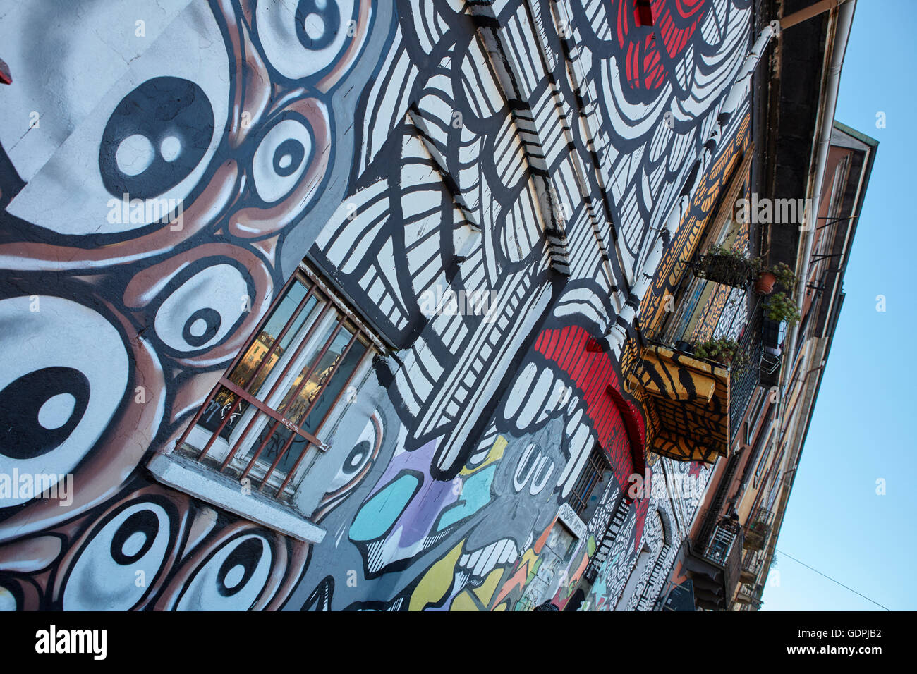 Affreschi di arte di strada immagini e fotografie stock ad alta ...