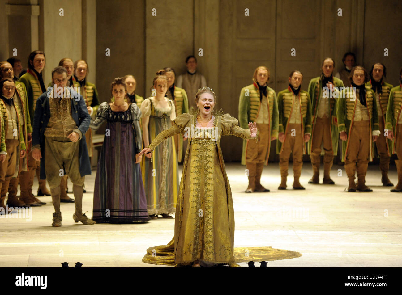 Rossini cenerentola immagini e fotografie stock ad alta risoluzione - Alamy