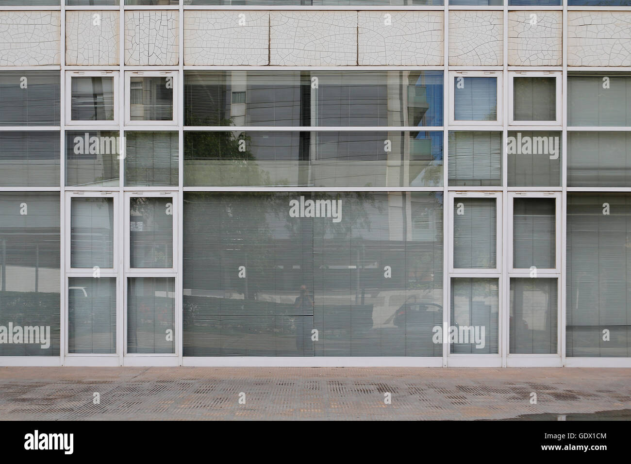 Filiale chiusa immagini e fotografie stock ad alta risoluzione - Alamy