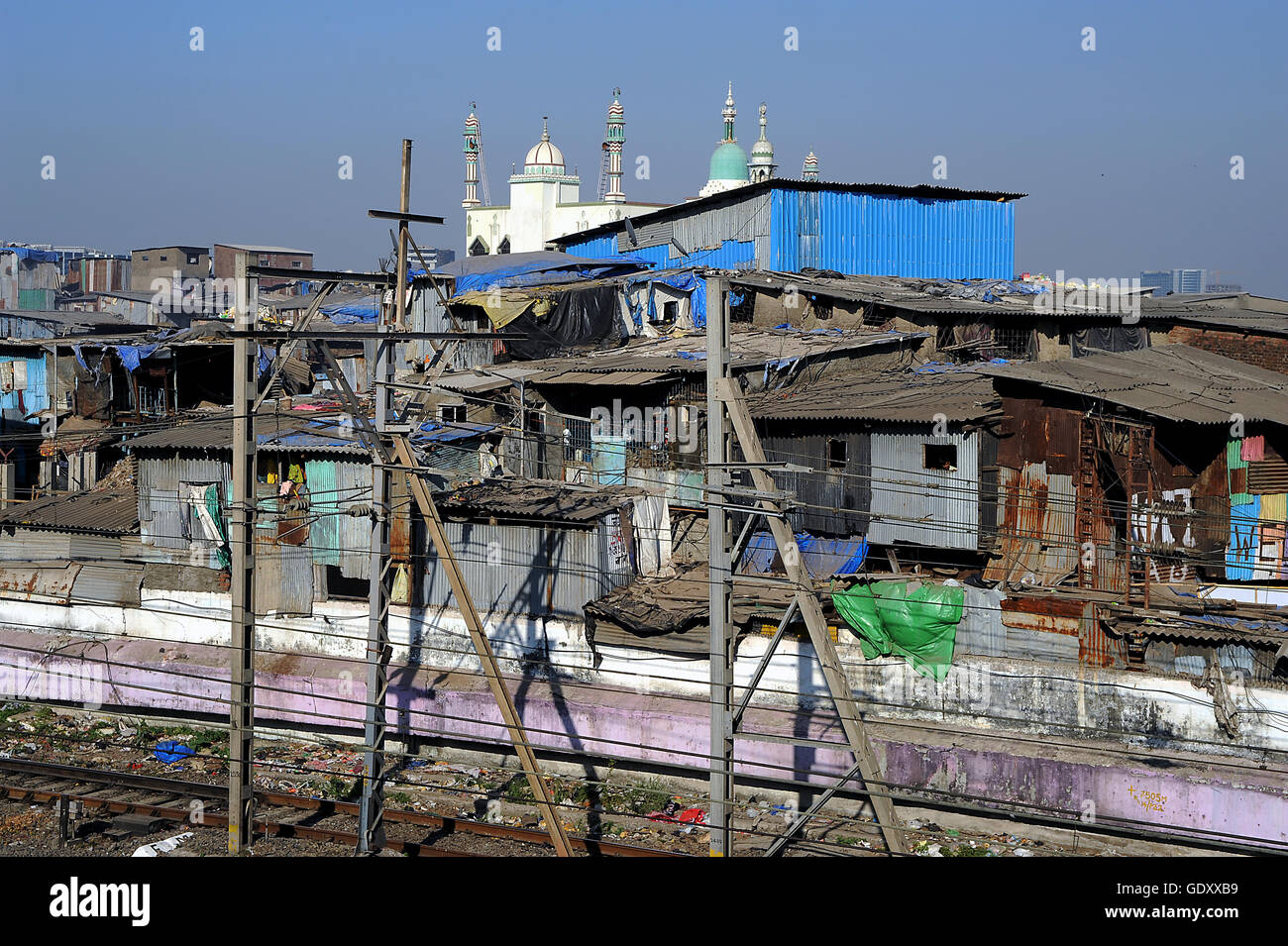 India view dharavi town mumbai immagini e fotografie stock ad alta ...