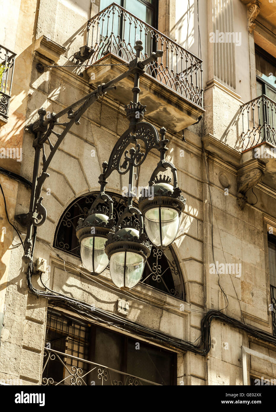 Streetlight barcelona immagini e fotografie stock ad alta risoluzione ...