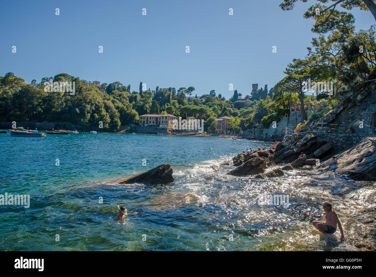 Rapallo beach immagini e fotografie stock ad alta risoluzione - Alamy
