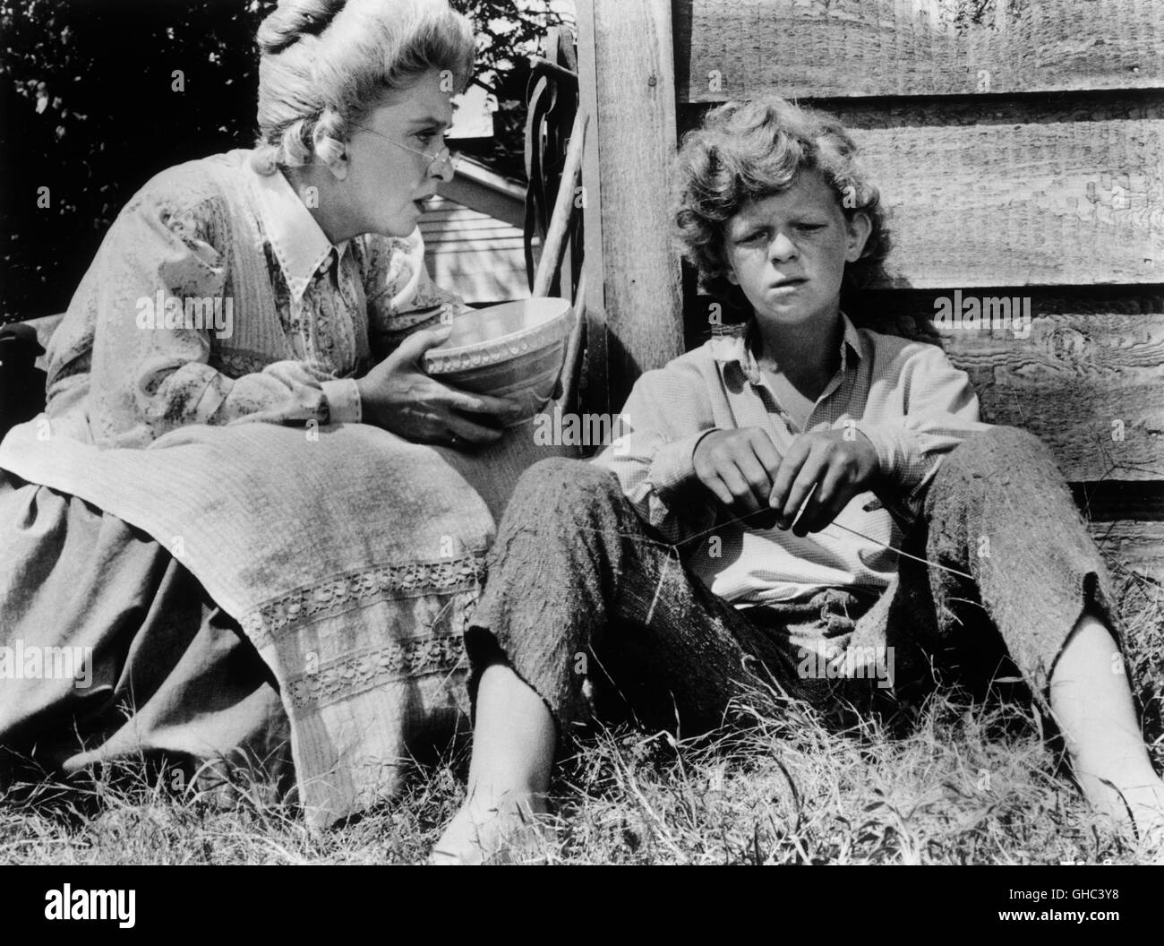 TOM SAWYER USA 1973 Don Taylor Tom Sawyer (JOHNNY WHITAKER) e Zia Polly ...