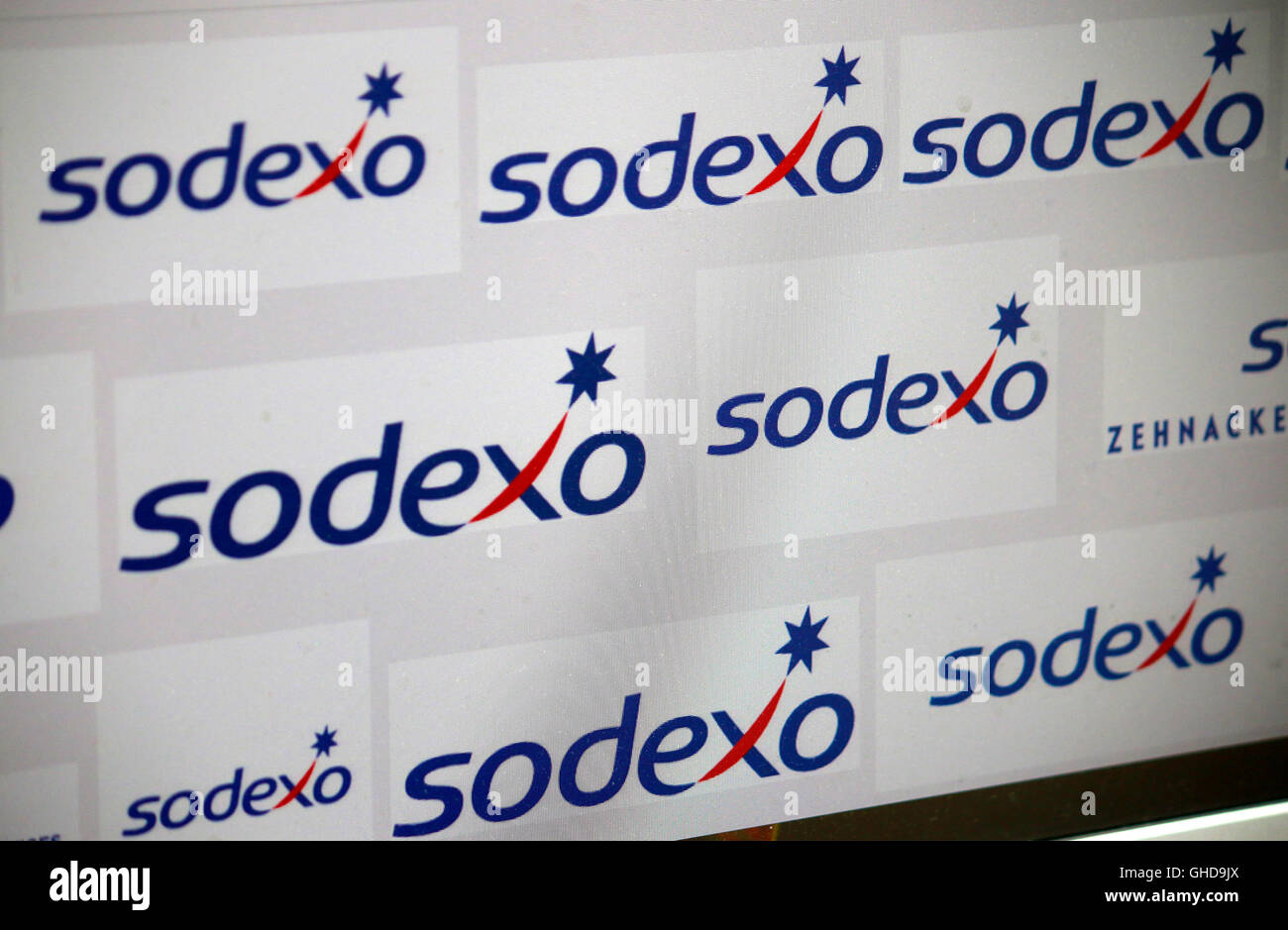 Sodexo logo immagini e fotografie stock ad alta risoluzione - Alamy