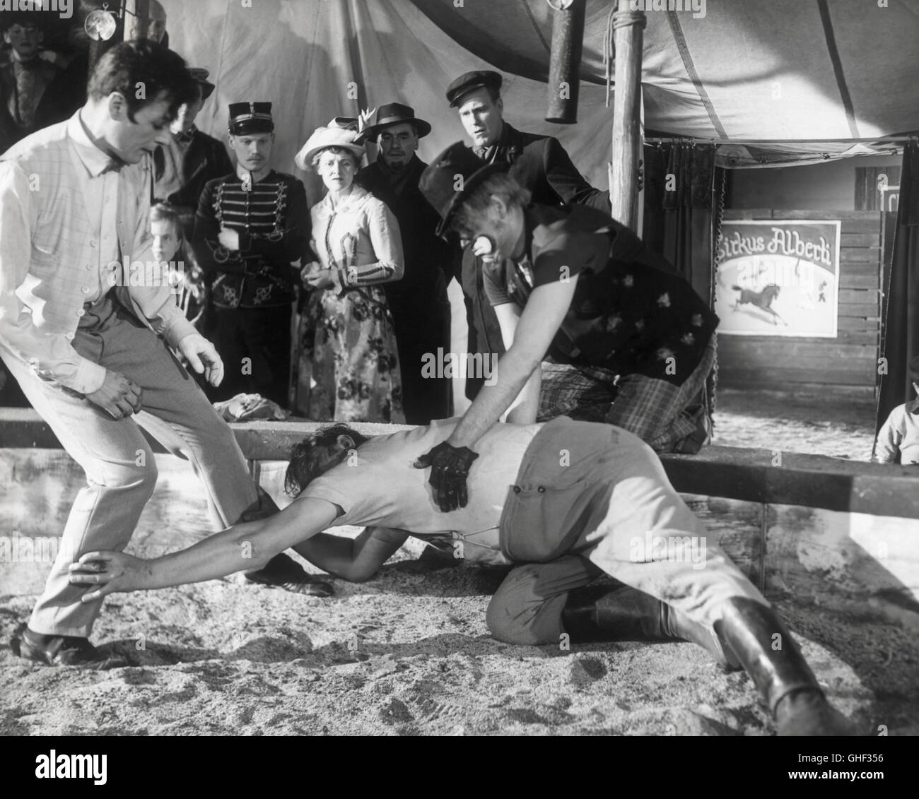 Lotta nell'arena immagini e fotografie stock ad alta risoluzione - Alamy