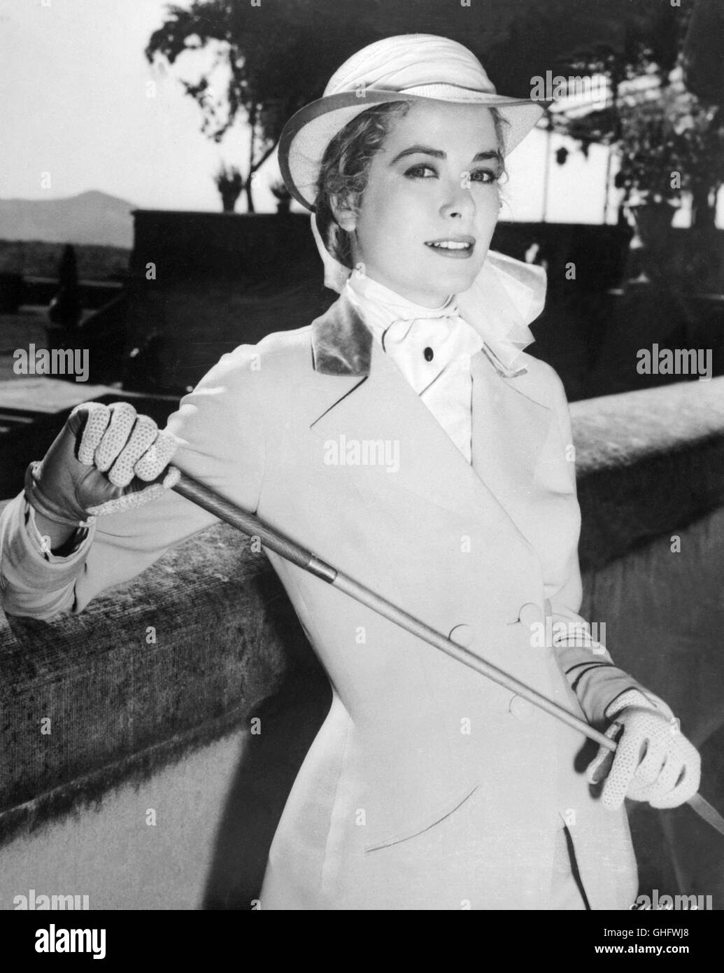 GRACE KELLY (la Principessa Alexandra), Alec Guinness (Prince Albert ...