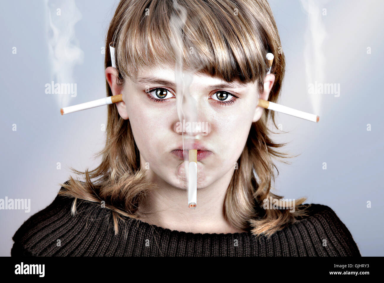 Il naso fuma immagini e fotografie stock ad alta risoluzione - Alamy