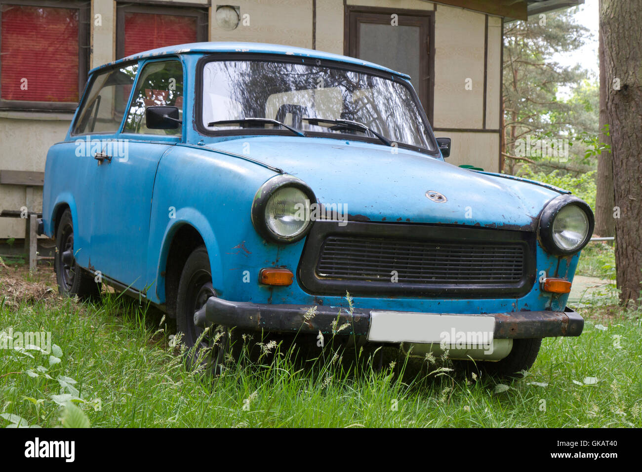 Vecchia auto trabi immagini e fotografie stock ad alta risoluzione - Alamy